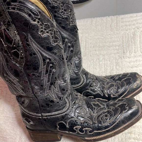 Corral | Shoes | Corral Black Leather Inlay Plymoth Boots Only Worn A ...